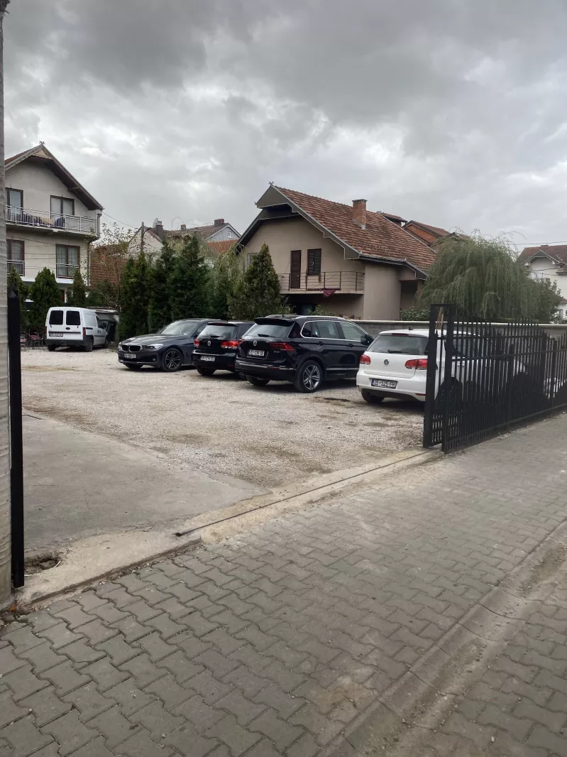 Ismajl Hajdari - Shkolla fillore “Tefik Çanga”